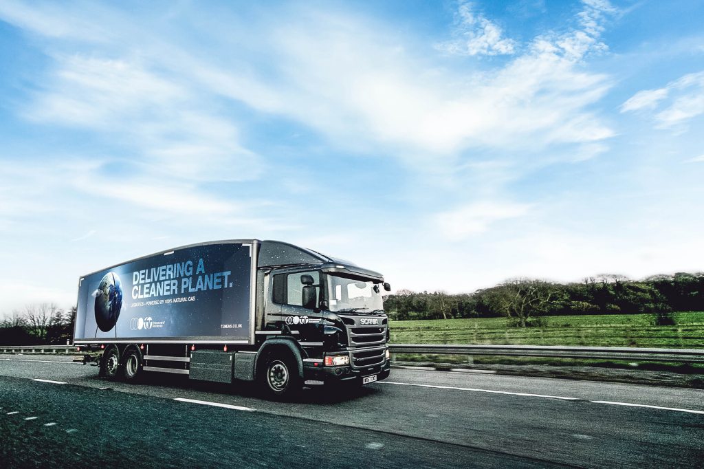 Howard Tenens - About